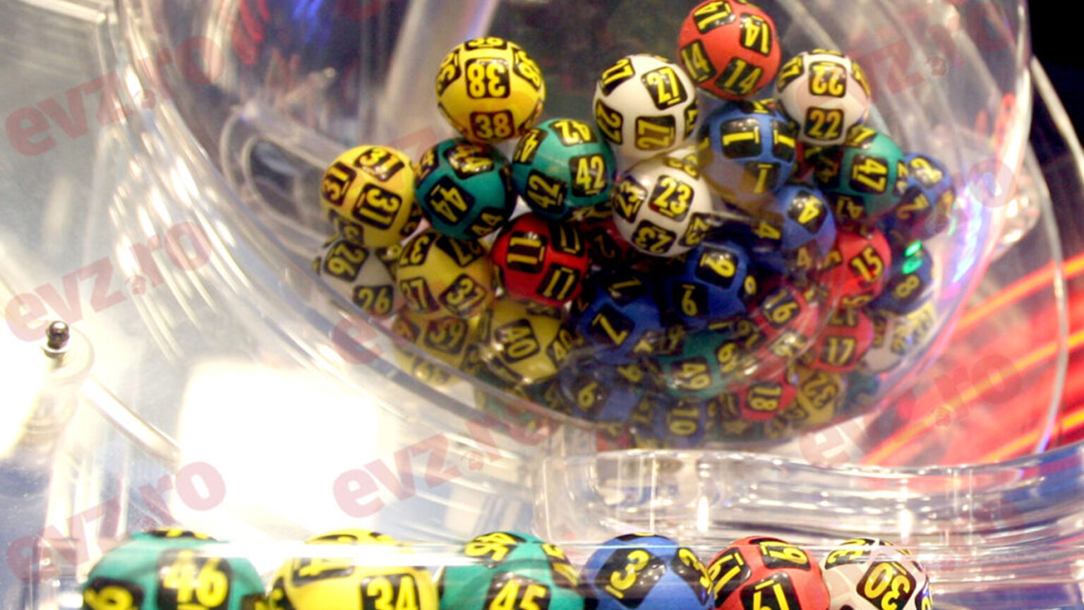 Un bucureștean a scăpat de griji. A câștigat potul la Loto 5/40