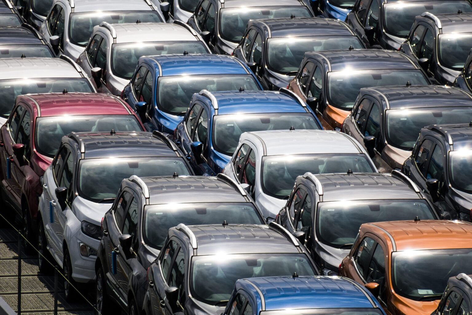 UE pune frână exportului de mașini vechi. Ce urmează