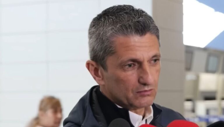 Dilemă pentru Răzvan Lucescu. Campioana din Qatar